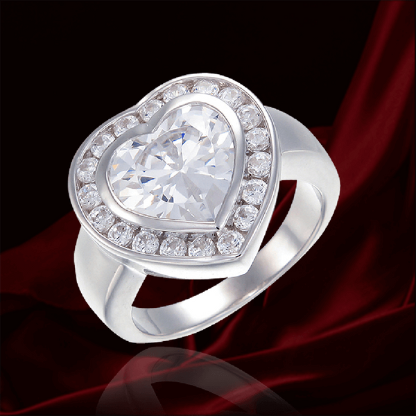 Superb Heart Cocktail Ring – Karina Ariana